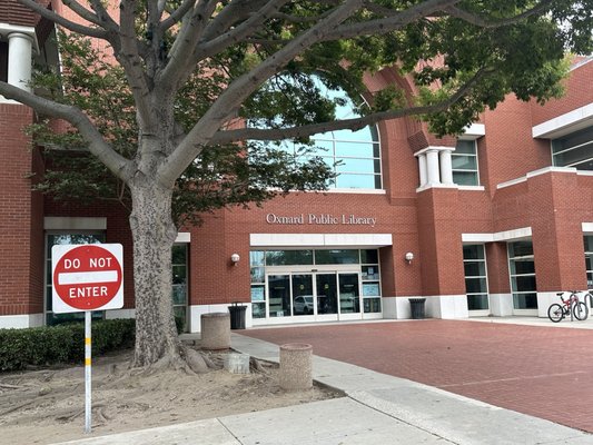 OXNARD PUBLIC LIBRARY - Updated October 2025 - 25 Photos & 25 Reviews ...