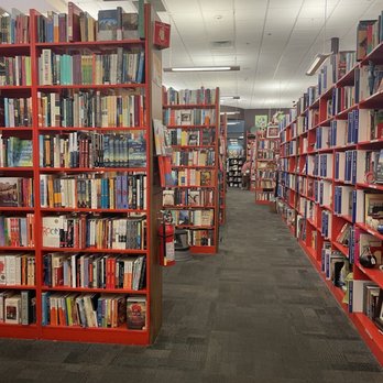 BOOKMANS ENTERTAINMENT EXCHANGE - Updated October 2024 - 144 Photos ...