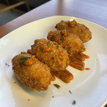 AMADA TAPAS - Updated May 2025 - 62 Photos & 24 Reviews - 1413 Chestnut ...