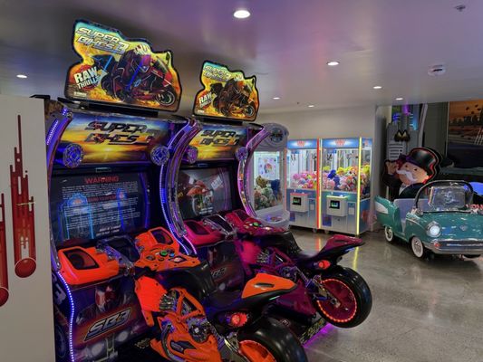 BAY PLAY - Updated June 2025 - 52 Photos & 19 Reviews - 3275 Ettie St ...