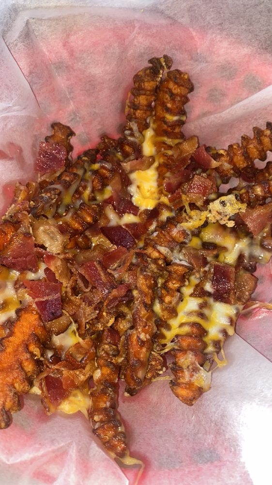 ROOSTERS WING SHACK - Updated July 2024 - 25 Photos & 39 Reviews - 14 N ...