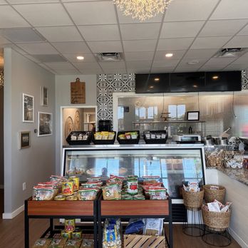 ITALIAN PRINCESS BAKERY & DELI - Updated November 2025 - 65 Photos & 38 ...