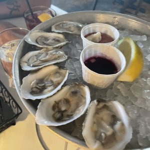 PROVIDENCE OYSTER BAR - 33 Photos & 51 Reviews - 5707 Post Rd, East ...