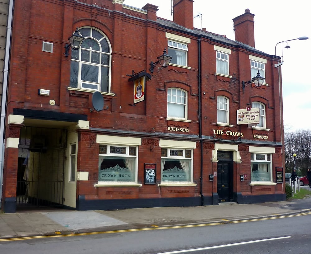 THE CROWN HOTEL - Updated May 2024 - 25 Earle Street, Crewe, Cheshire ...