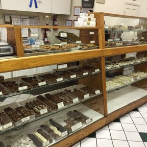 SOUTHERN CANDYMAKERS - 312 Photos & 365 Reviews - Candy Stores - 334 ...