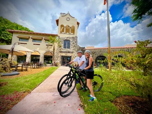 LE PARC CAFE - 19 Photos - 997 N Greenway Dr, Miami, FL - Yelp