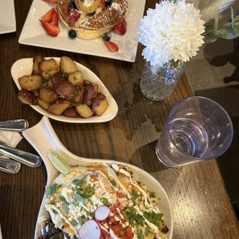 CAFÉ LUNA - Updated May 2024 - 2095 Photos & 1767 Reviews - 612 Main St ...