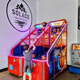 SOLACE OUTPOST - Updated November 2025 - 220 Photos & 122 Reviews - 444 ...