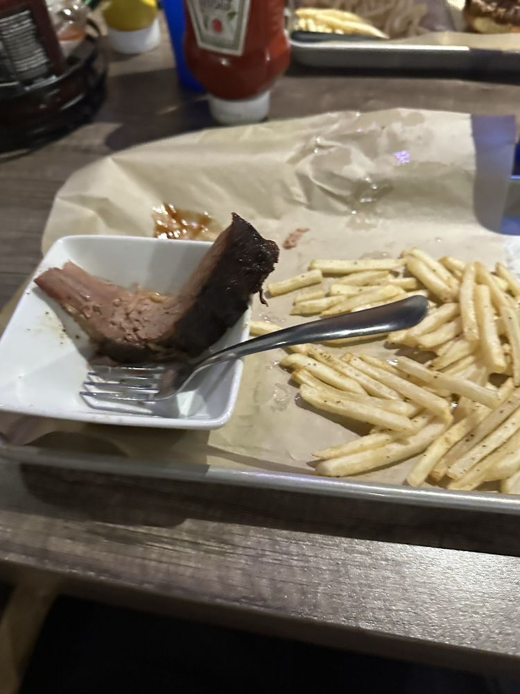 THE PIGGY BBQ - Updated December 2025 - 31 Photos - 123 3rd St E, Thief ...