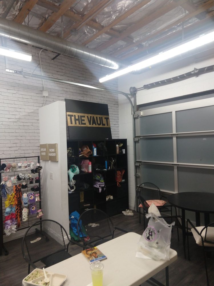 THE VAULT DANCE STUDIO - 23 Photos & 11 Reviews - 3730 Park Pl ...