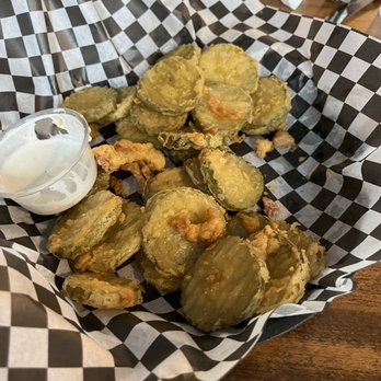 AVIATOR SMOKEHOUSE BBQ - 238 Photos & 444 Reviews - 525 E Broad St ...