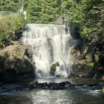 LAKE REDSTONE WATERFALL - Updated December 2025 - E4451 Douglas Rd, La ...