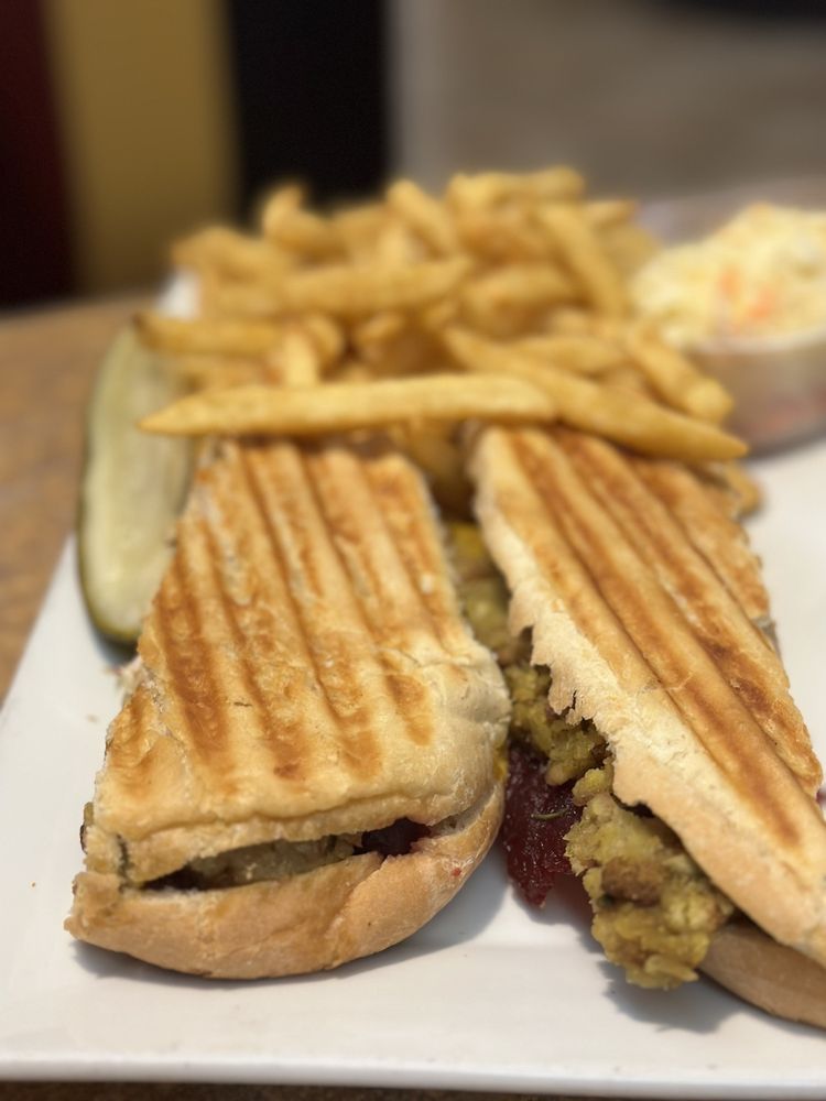 COLONY DINER & RESTAURANT - Updated December 2025 - 217 Photos & 207 ...