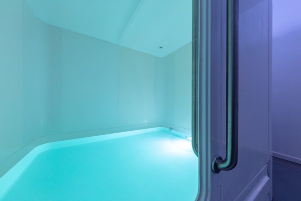 KS FLOAT SPA - Updated December 2025 - 10 Photos - 11972 W 119th St ...