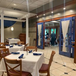 DEMETRI’S GREEK RESTAURANT - Updated January 2025 - 207 Photos ...