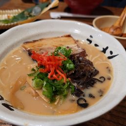 ZUNDO - Updated August 2025 - 210 Photos & 96 Reviews - 127 W Tiverton ...