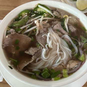SIMPLY PHO HOUSE - Updated October 2025 - 71 Photos & 61 Reviews - 605 ...
