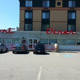 AIRPORT DINER - Updated December 2025 - 233 Photos & 372 Reviews - 2280 ...