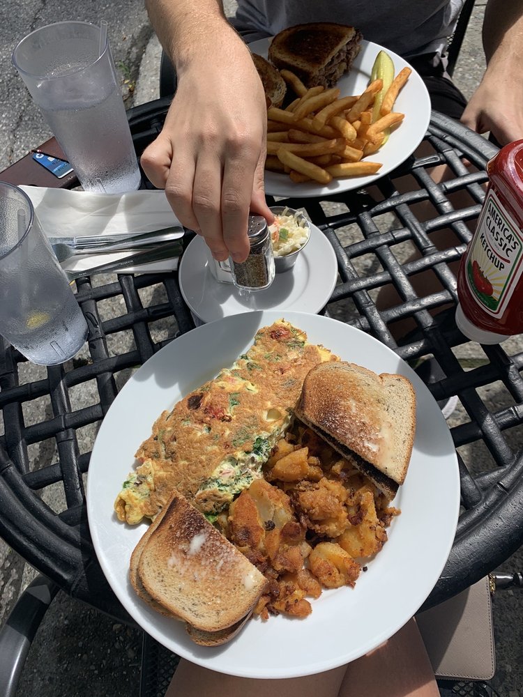 MILLBROOK DINER - Updated July 2024 - 52 Photos & 82 Reviews - 3266 ...