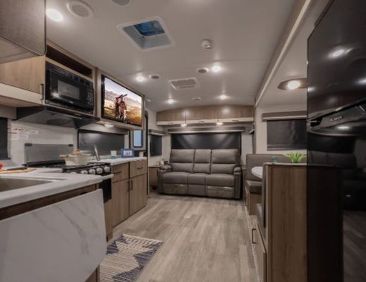 POP RVS - Updated December 2025 - 20 Photos & 30 Reviews - 5717 Bessie ...