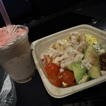 AMC DINE-IN SUNNYVALE 12 - Updated April 2025 - 481 Photos & 166 ...