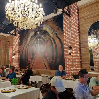 TAPELIA - Updated May 2024 - 701 Photos & 557 Reviews - 551 Lincoln Rd ...