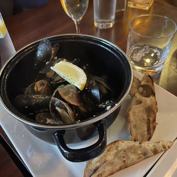 ROCKFISH - Updated June 2024 - 103 Photos & 142 Reviews - 11 N Water St ...