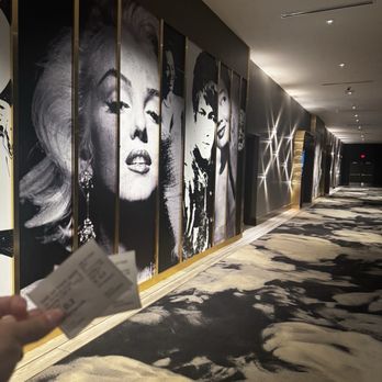 STAR CINEMA GRILL - SPRINGWOODS - Updated June 2025 - 153 Photos & 162 ...