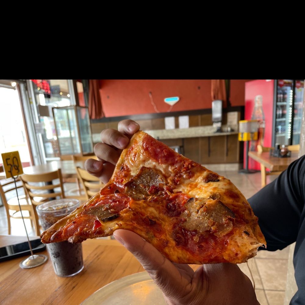 Pauls Live Pizza at Eileen Porras blog