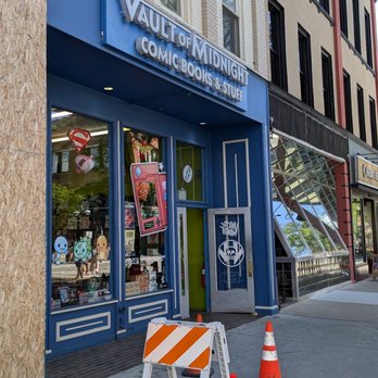 VAULT OF MIDNIGHT COMIC BOOKS AND STUFF - Updated December 2025 - 189 ...