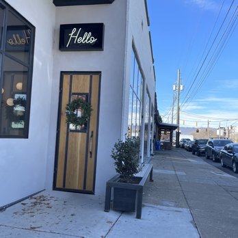 HELLO MONTY - Updated April 2025 - 167 Photos & 99 Reviews - 306 W Main ...