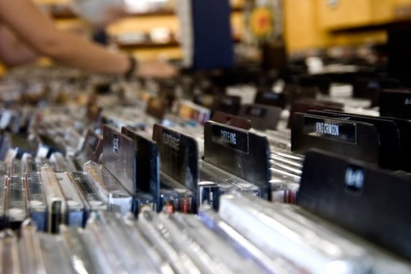 CD CELLAR - 17 Photos & 73 Reviews - Vinyl Records - 105 Park Ave ...