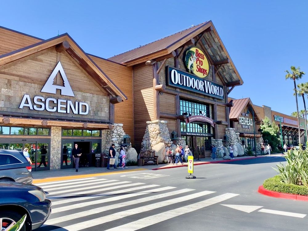 BASS PRO SHOPS - Updated August 2024 - 286 Photos & 132 Reviews - 71 ...