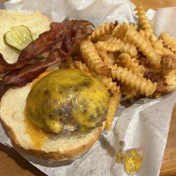 BUFFALO TAP - Updated July 2025 - 127 Photos & 299 Reviews - 4990 W ...