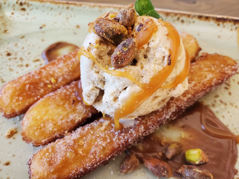 THE FLYING V BAR & GRILL - 139 Photos & 157 Reviews - American ...