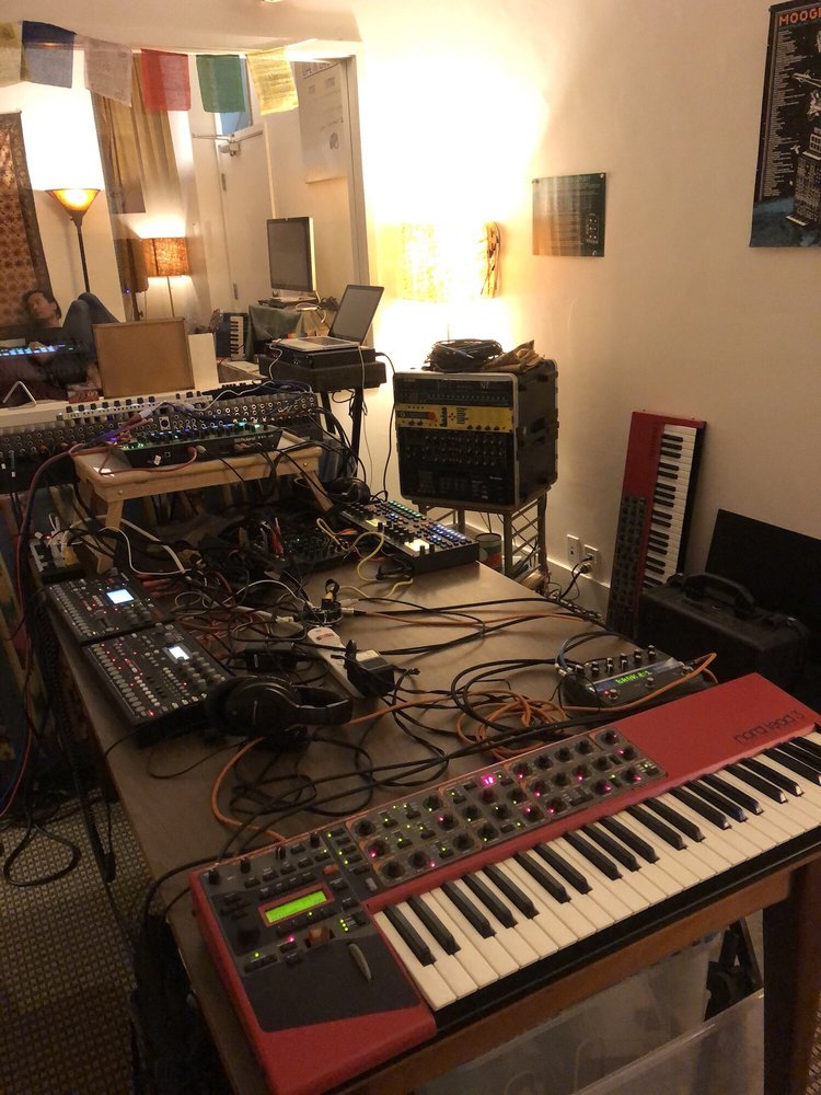 NOISEBURGER ANALOG SYNTH LAB - 1610 Harrison St, Oakland, California ...