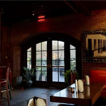 ALIBI - Updated July 2025 - 195 Photos & 446 Reviews - 215 Charles St ...