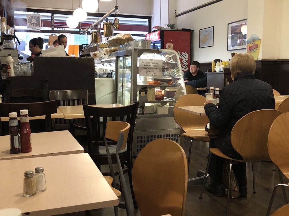 LITTLE PORTLAND CAFE - 15 Photos & 19 Reviews - 15 Little Portland ...