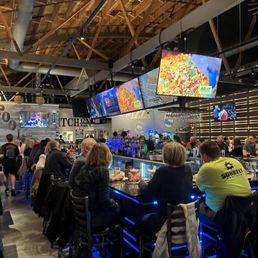 RIVERSIDE PIZZA & PUB - Updated June 2025 - 41 Photos & 112 Reviews ...