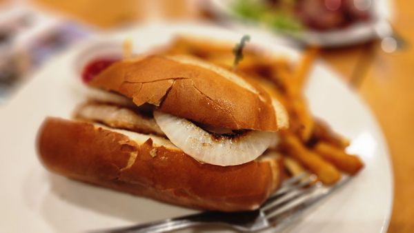 KW CAFE - Updated November 2024 - 922 Photos & 260 Reviews - 19101 ...