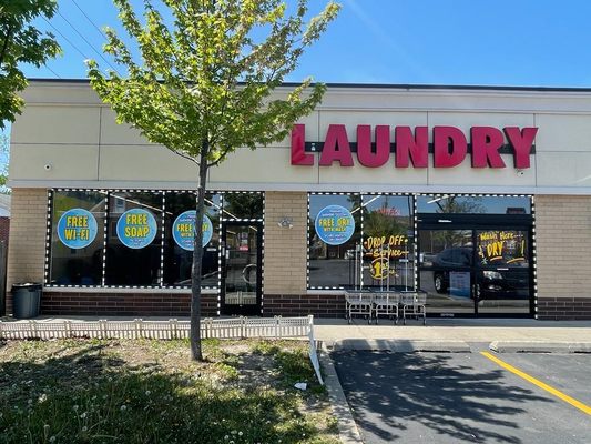 BELMONT LAUNDROMAT - Updated December 2025 - 38 Photos - 6705 W Belmont ...