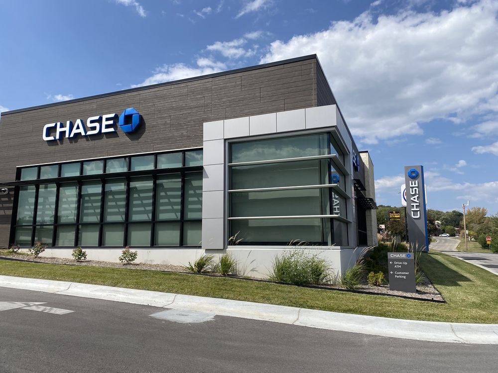 CHASE BANK - Updated October 2025 - 1732 Madison Ave, Council Bluffs ...