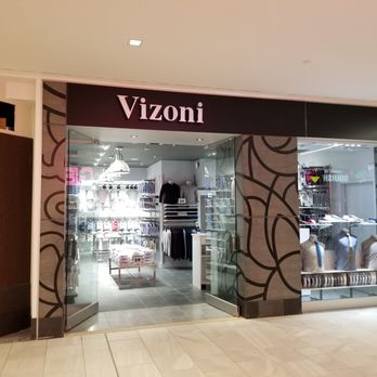 VIZONI UOMO - Updated December 2025 - 677 Rue Sainte-Catherine O ...