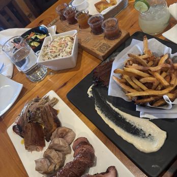 THE CUE RESTAURANT - Updated December 2025 - 292 Photos & 300 Reviews ...