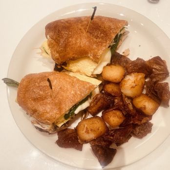 BRIARPATCH RESTAURANT - Updated September 2024 - 2749 Photos & 1760 ...