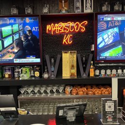 MARISCOS KC - Updated December 2025 - 166 Photos & 113 Reviews - 519 E ...