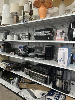 GOODWILL INDUSTRIES-SUNCOAST - Updated October 2025 - 73 Photos & 49 ...