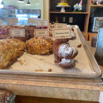 JOSEF’S VIENNA BAKERY & CAFE - Updated November 2024 - 778 Photos & 528 Reviews - 933 W Moana Ln ...