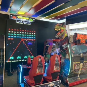 SCHEELS - Updated July 2024 - 287 Photos & 221 Reviews - 11282 S State ...