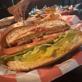 SANDTOWN PUB - Updated November 2025 - 65 Photos & 157 Reviews - 5819 ...